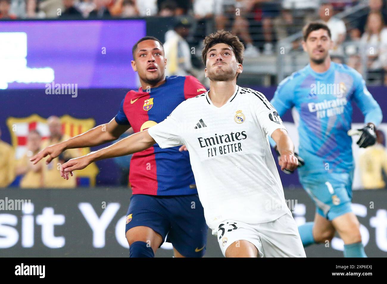 Vitor Roque of Barcelona and Rafael Obrador of Real Madrid, a game ...