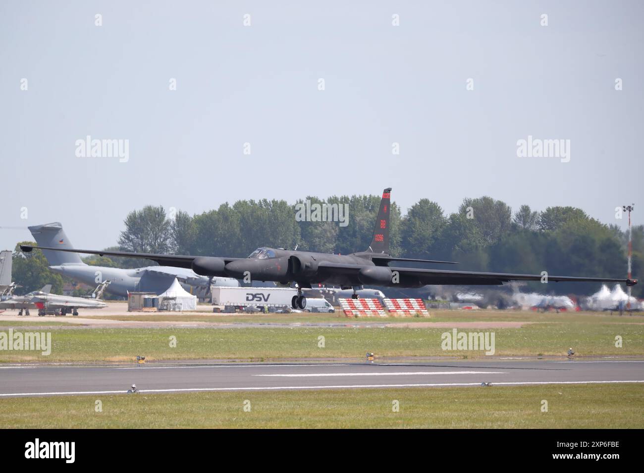 RAF Fairford, UK. 18 July 2024. A USAF Lockheed U2 spy plane landing at ...