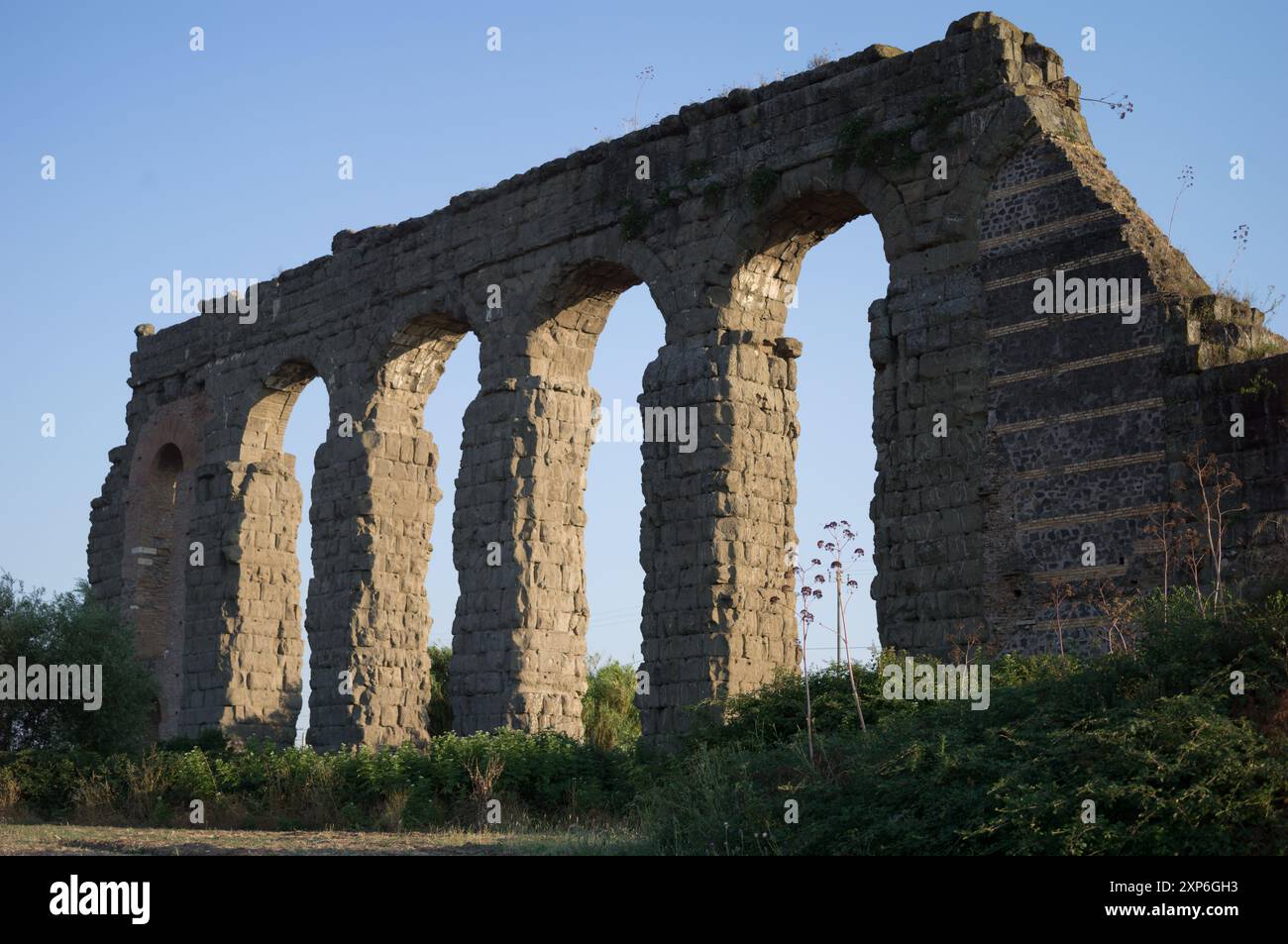 Ancient aquaduct near Cinecitta, Rome, Italy Stock Photo - Alamy