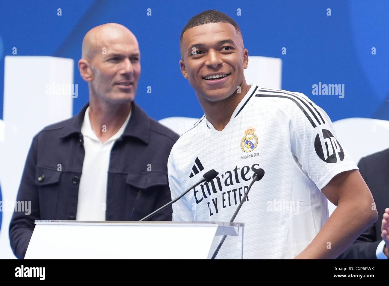Kylian MBappe and Zinedine Zidane during the presentation of Kylian ...