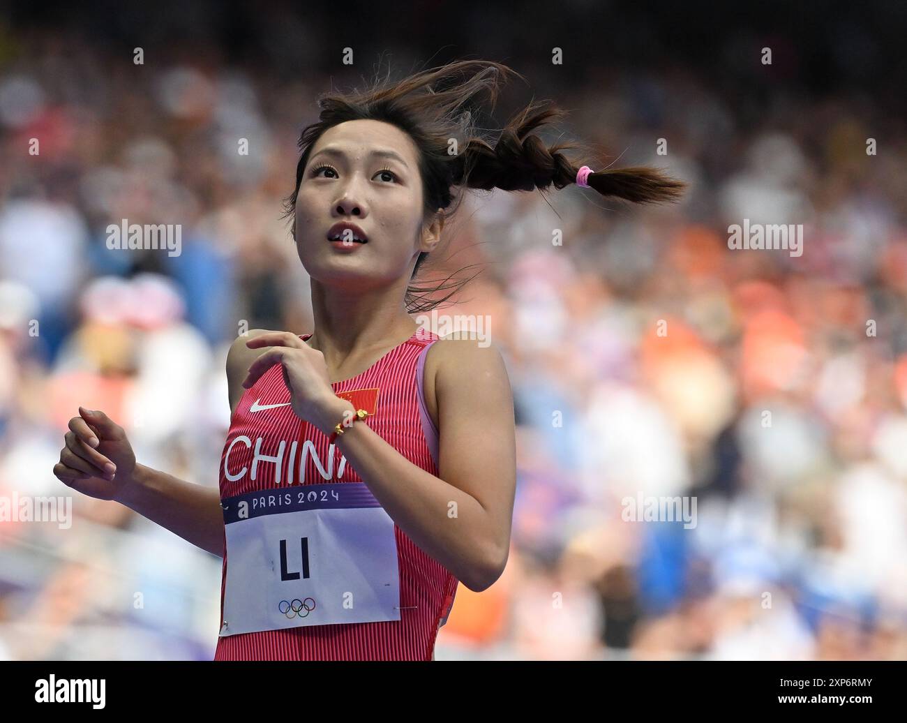 Paris, France. 4th Aug, 2024. Li Yuting of China reacts after the women ...