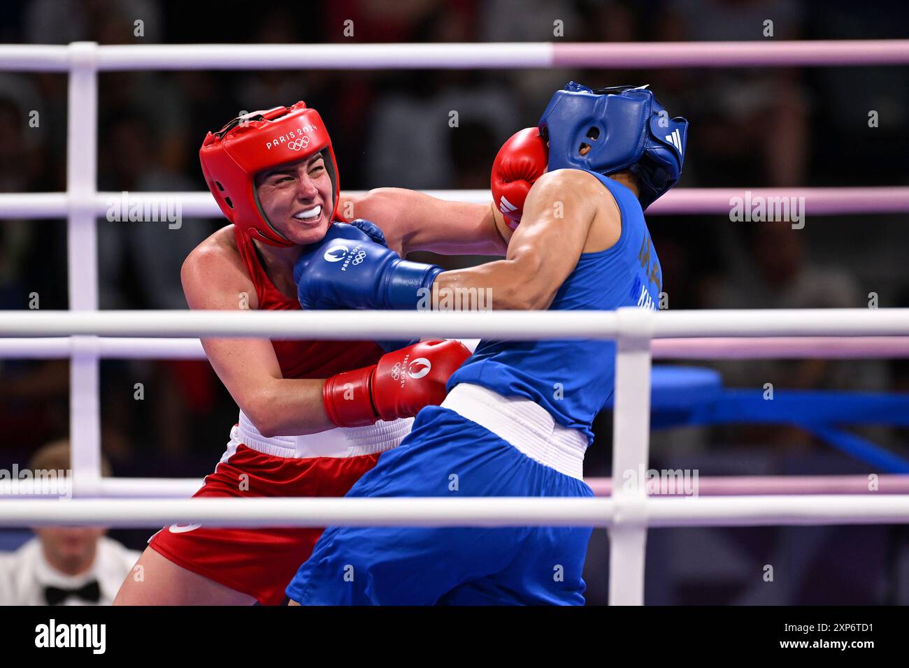 Villepinte, France. 04th Aug, 2024. Australian boxer Caitlin Parker and ...