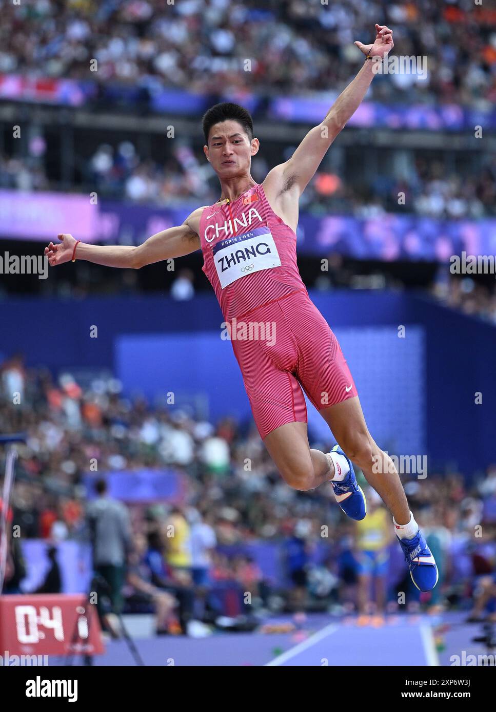 Paris, France. 4th Aug, 2024. Zhang Mingkun of China competes during ...