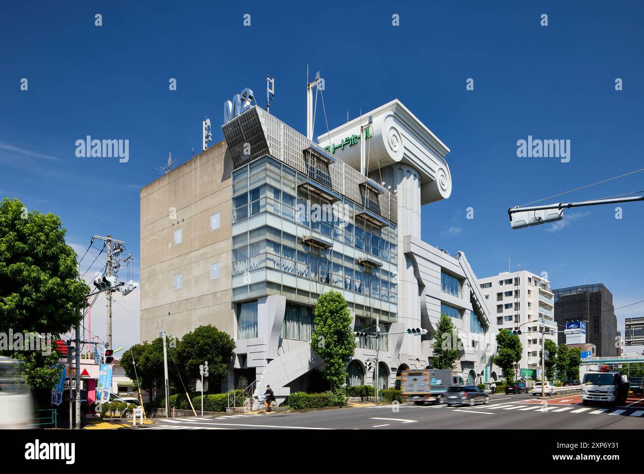 M2 Building, designed by Kuma Kengo, 1991; Setagaya, Tokyo, Japan Stock ...