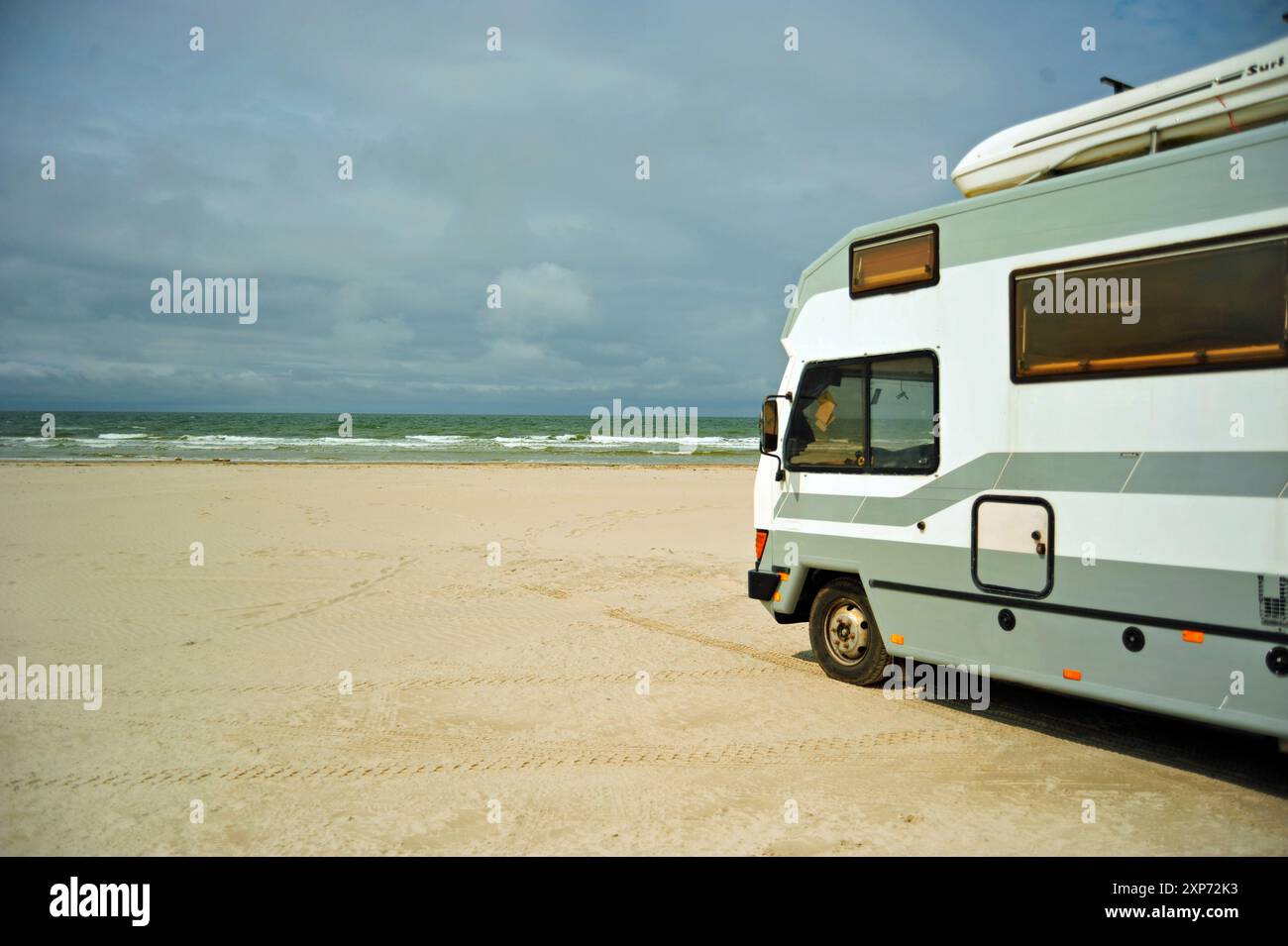 Vanlife, Vejers Strand, Dänemark, Nordsee Stock Photo - Alamy