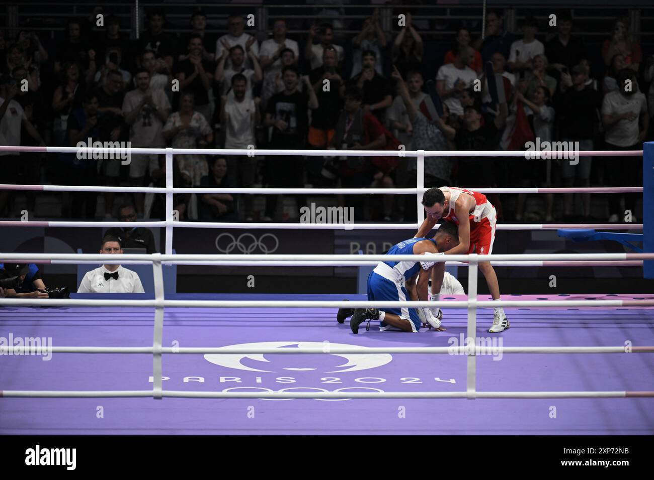 Billal Bennama of Team France against Junior Alcantara Reyes during the ...