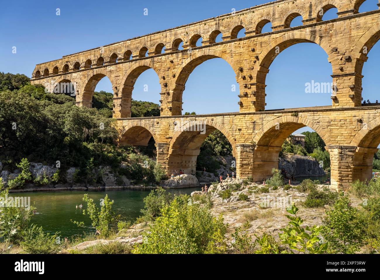 Pont du Gard Der römische Aquädukt Pont du Gard, UNESCO Welterbe in ...