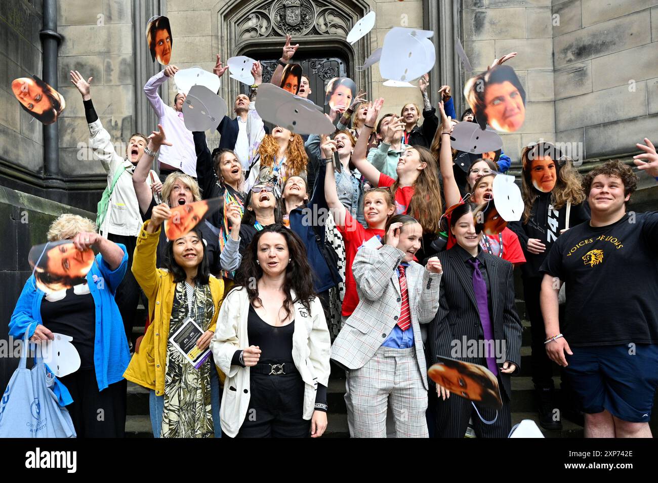 Edinburgh, Scotland, UK. 4th Aug 2024. Edinburgh Fringe: A flashmob ...
