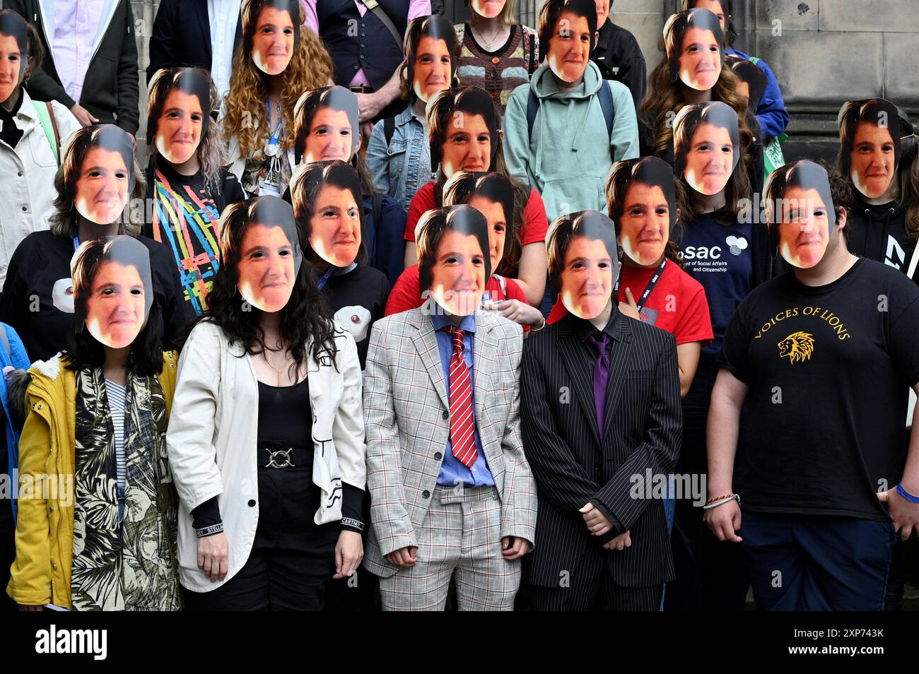 Edinburgh, Scotland, UK. 4th Aug 2024. Edinburgh Fringe: A flashmob ...