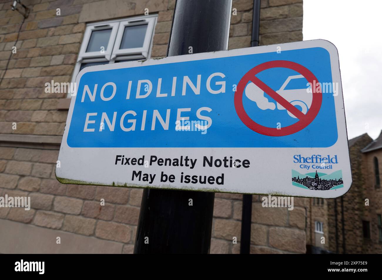Sign no idling engines, Sheffield, South Yorkshire, City, England, UK ...