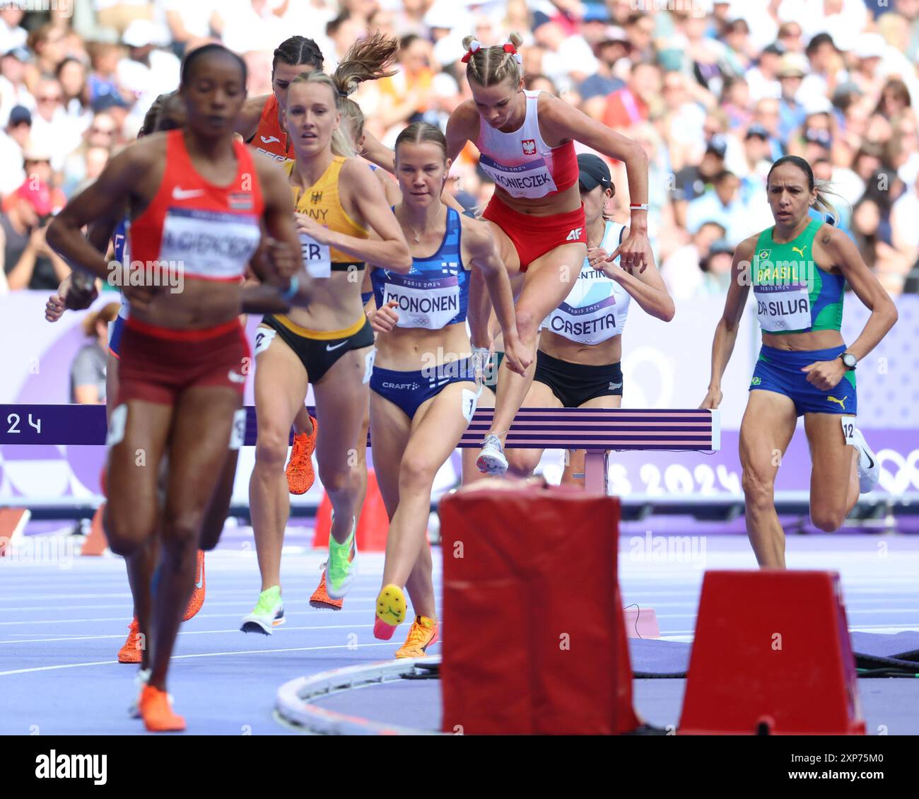Paris, Ile de France, France. 4th Aug, 2024. Ilona MONONEN (FIN) in the women's 3000m ...