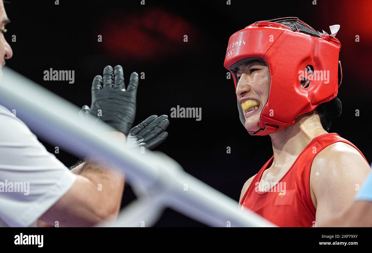 Paris, France. 4th Aug, 2024. Li Qian (R) of China reacts before the ...