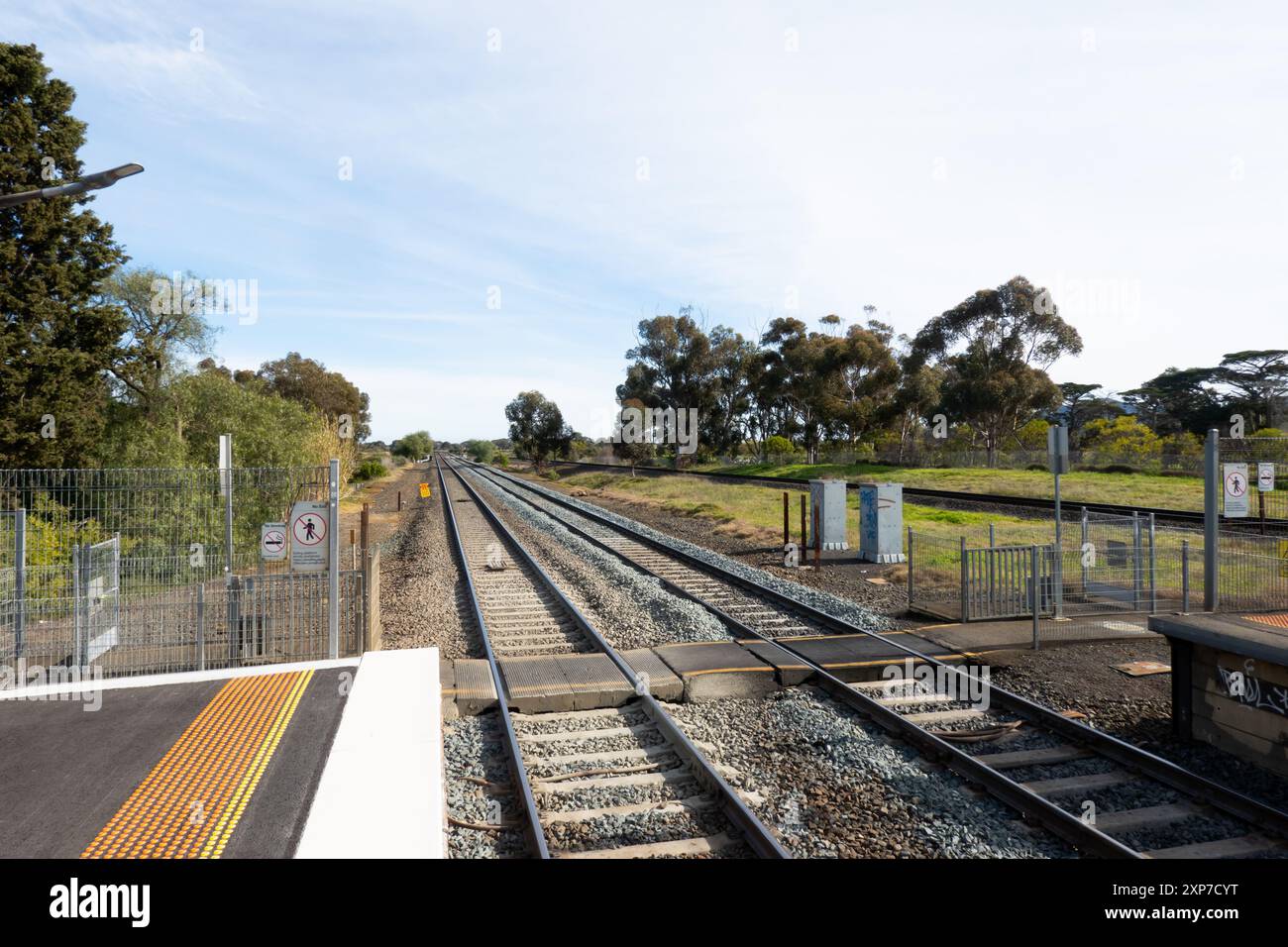 Pedestrian crossing country australia hi-res stock photography and ...