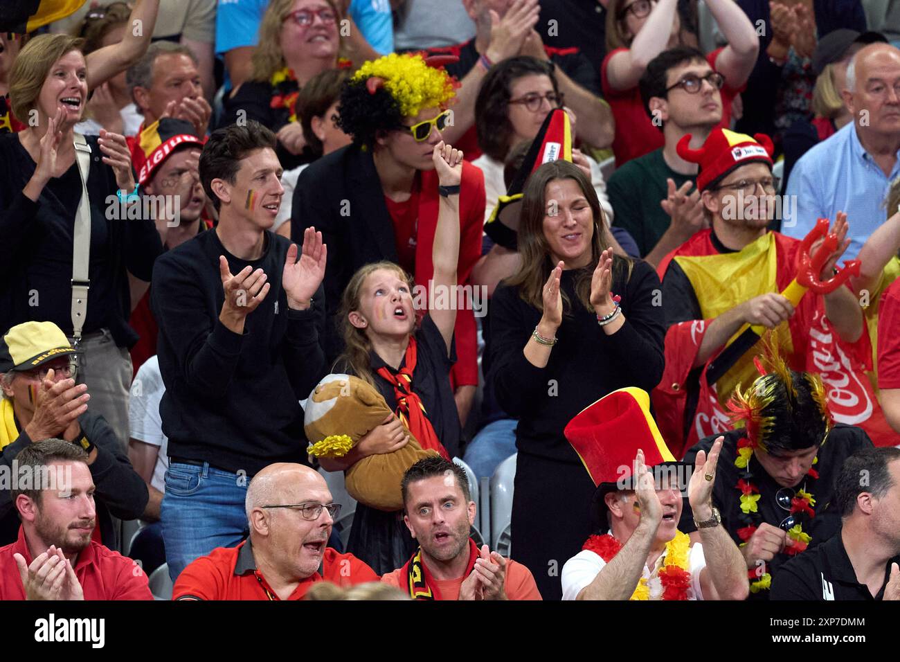 Lille, France. 4th Aug, 2024. Spectators celebrate after the women's ...