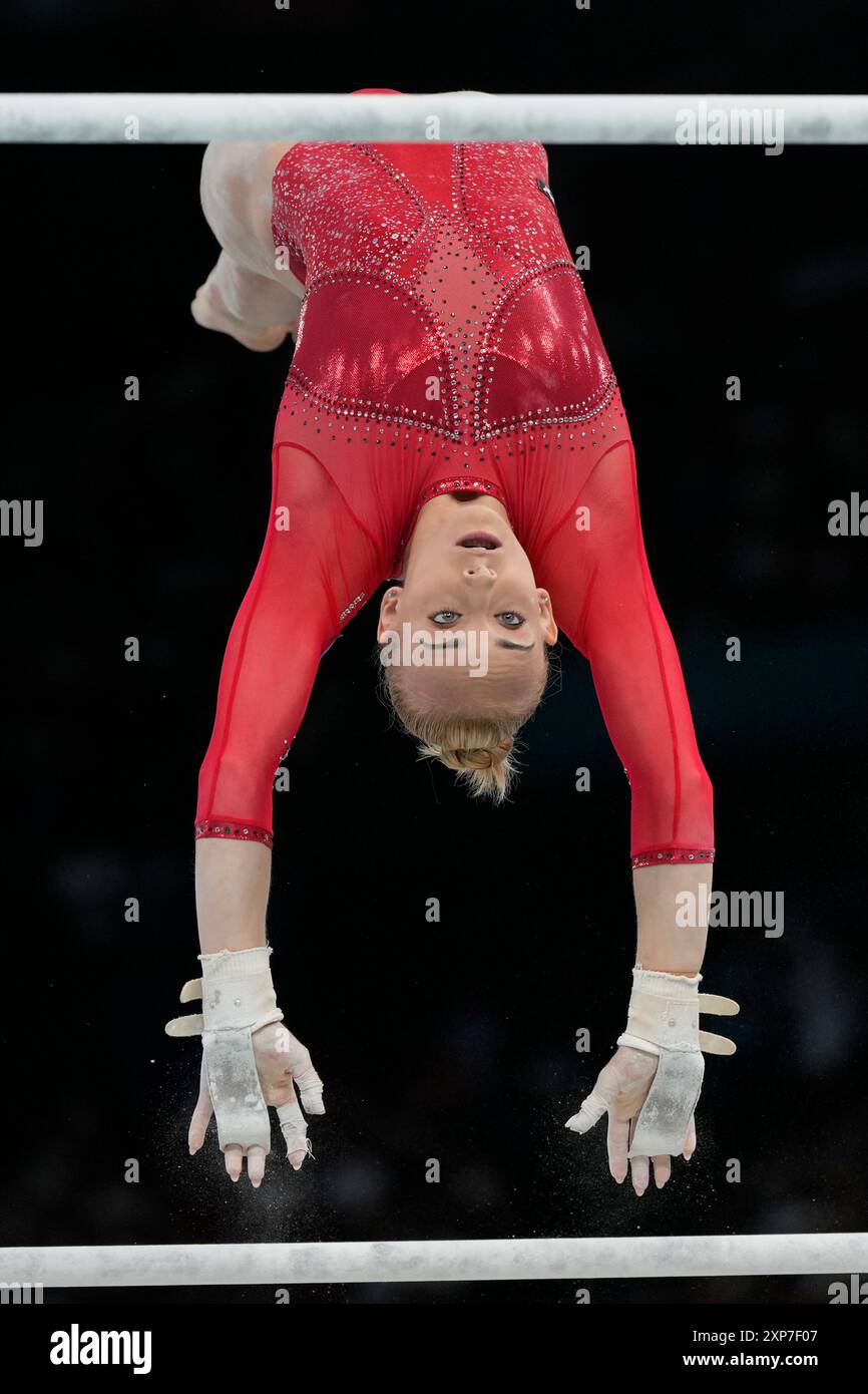 Alice D'Amato, of Italy, competes during the women's artistic ...