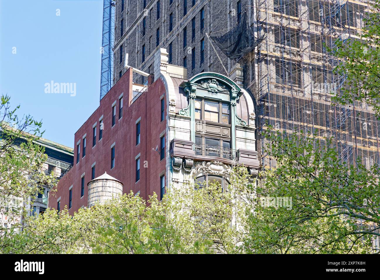 210 Fifth Avenue is a block-through loft building (aka 1132 Broadway ...