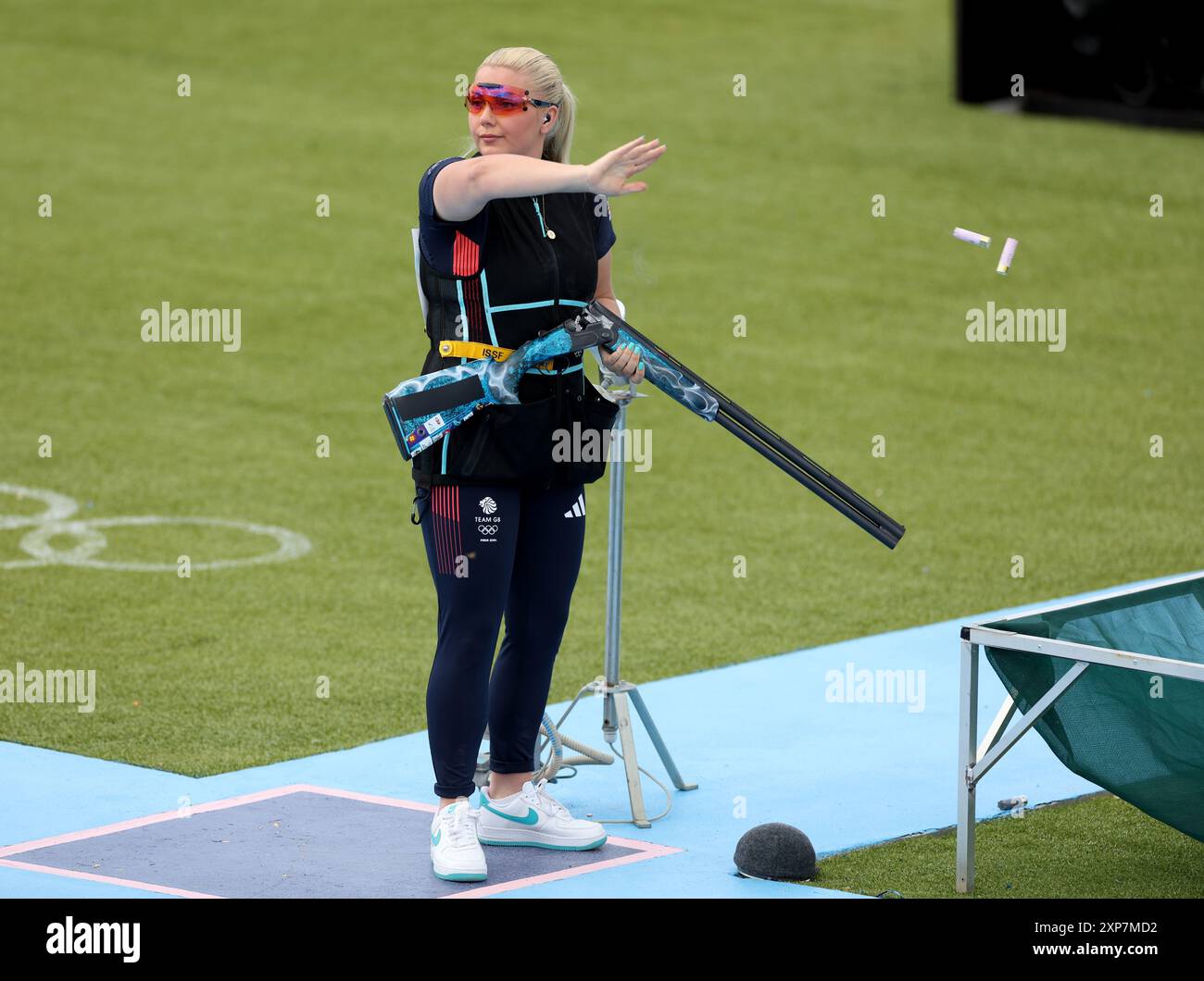 Great Britain's Amber Rutter appeals for a hit in the shoot-out during ...