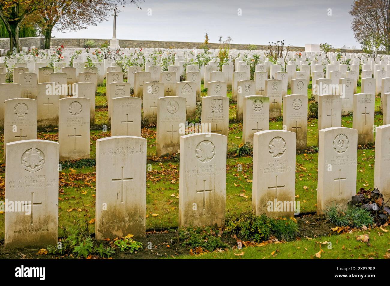 British ww1 military cemetery hi-res stock photography and images - Alamy