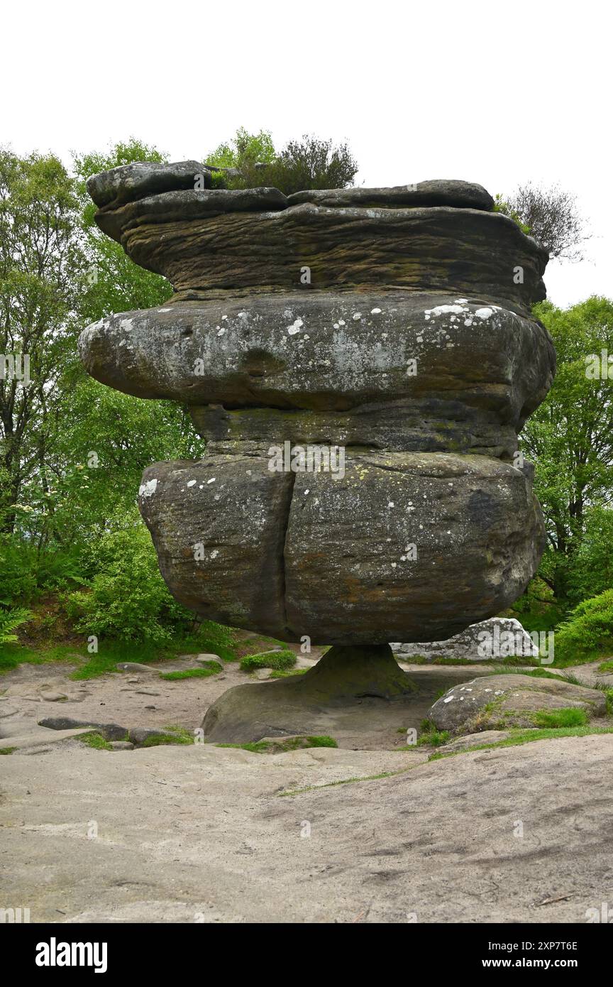 Idol Rock, Brimham Rocks, North Yorkshire, England Stock Photo - Alamy
