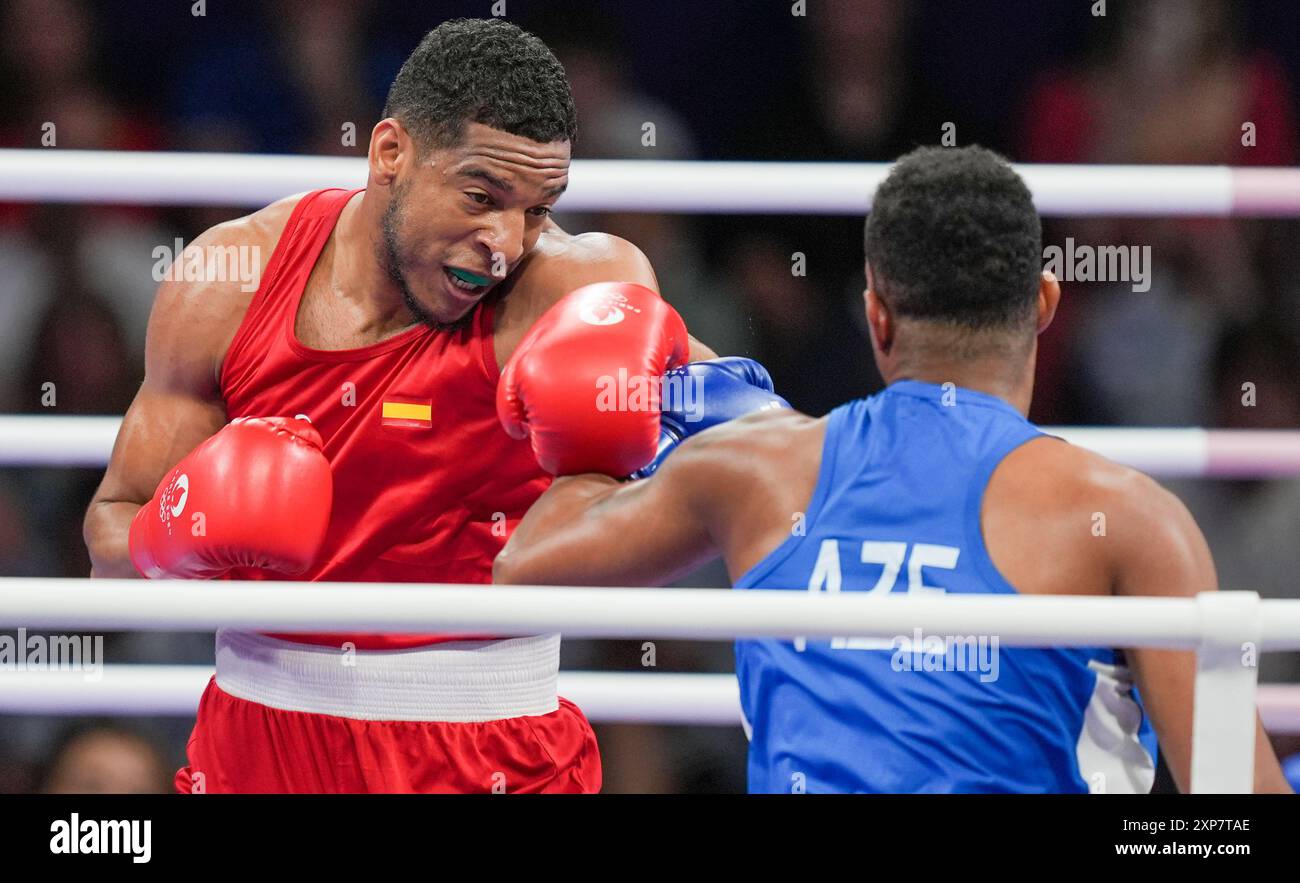 Paris, France. 4th Aug, 2024. Loren Berto Alfonso Dominguez (R) of ...