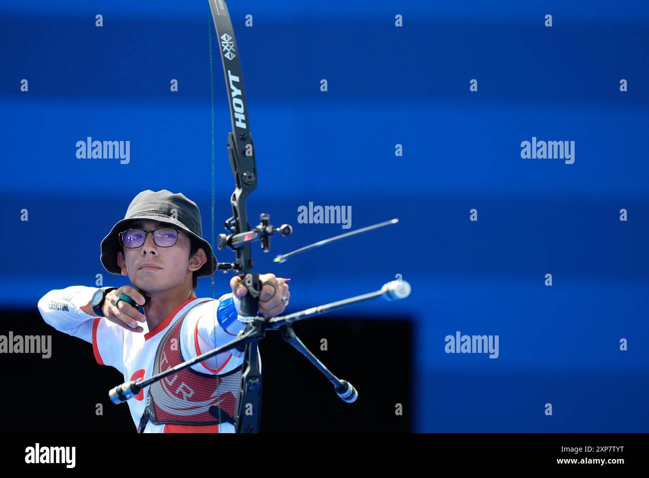 Turkey's Mete Gazoz fires in his men's individual archery quarterfinal ...
