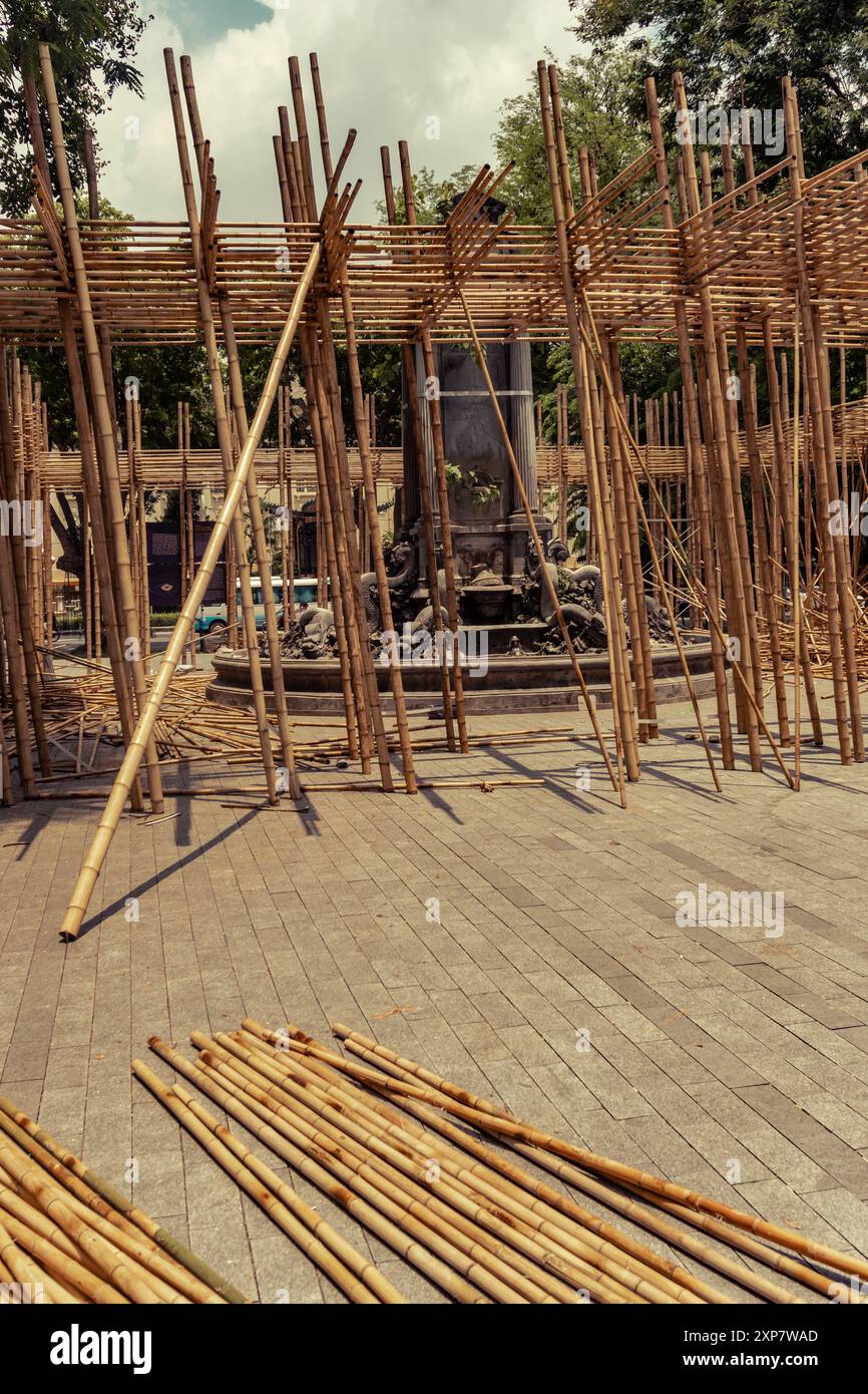 bamboo scaffolding in Hanoi Vietnam Stock Photo - Alamy