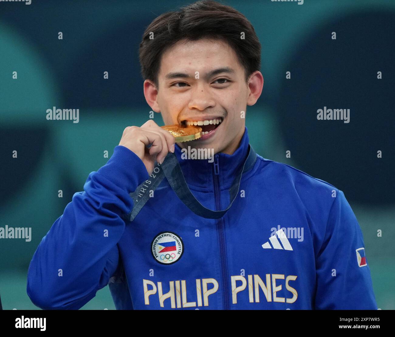 Carlos yulo paris 2024 hi-res stock photography and images - Alamy