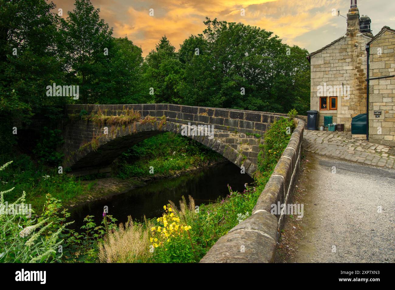 Hawksclough Bridge, Mytholmroyd Stock Photo - Alamy
