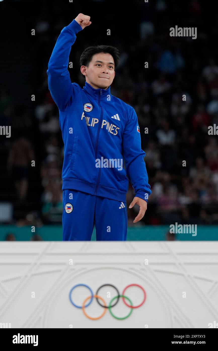 Carlos Edriel Yulo, of the Philippines, celebrates after winning the ...