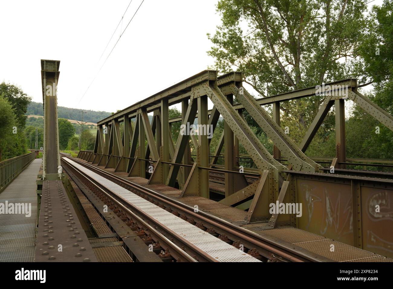 Steel girder railway bridge in hi-res stock photography and images - Alamy
