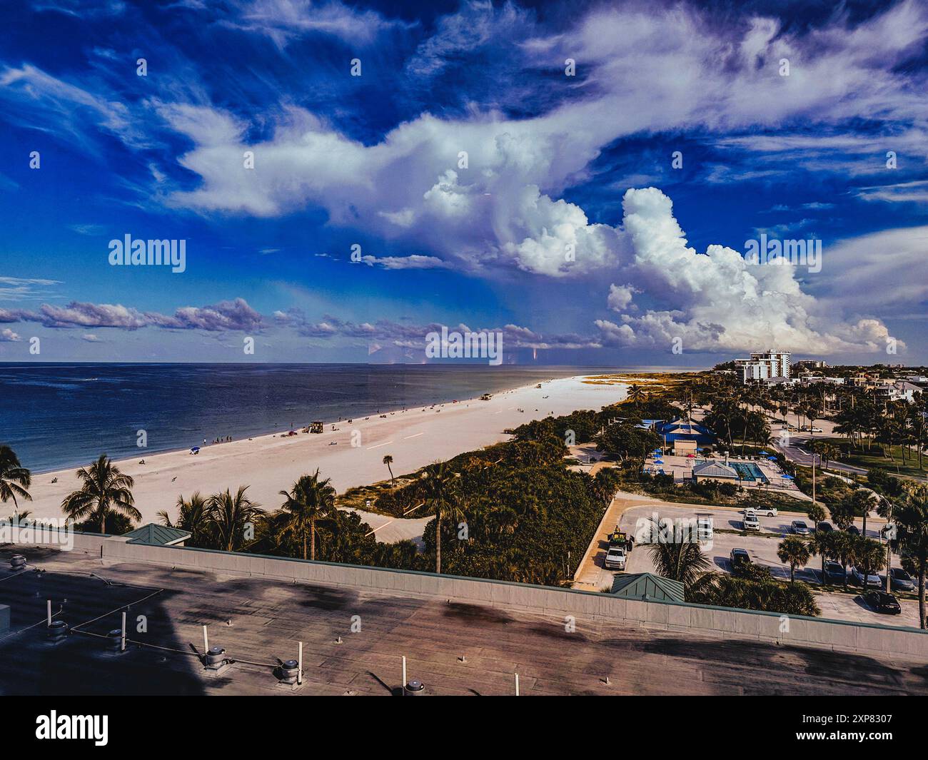 Lido beach on gulf hi-res stock photography and images - Alamy