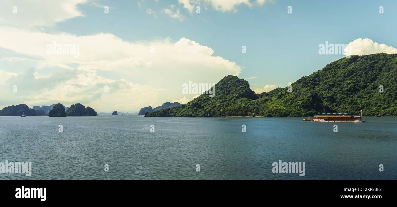 Culture Travel Vietnam UNESCO World Heritage Site Nature Landscape of ...