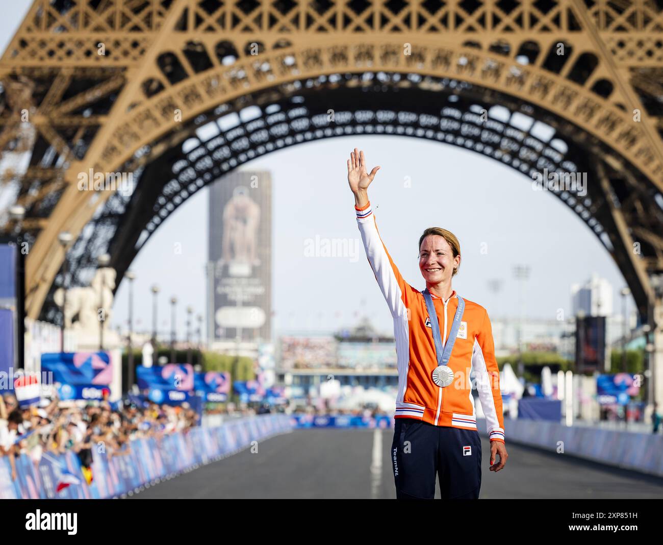 PARIS - Cyclist Marianne Vos during the ceremony of her silver medal ...
