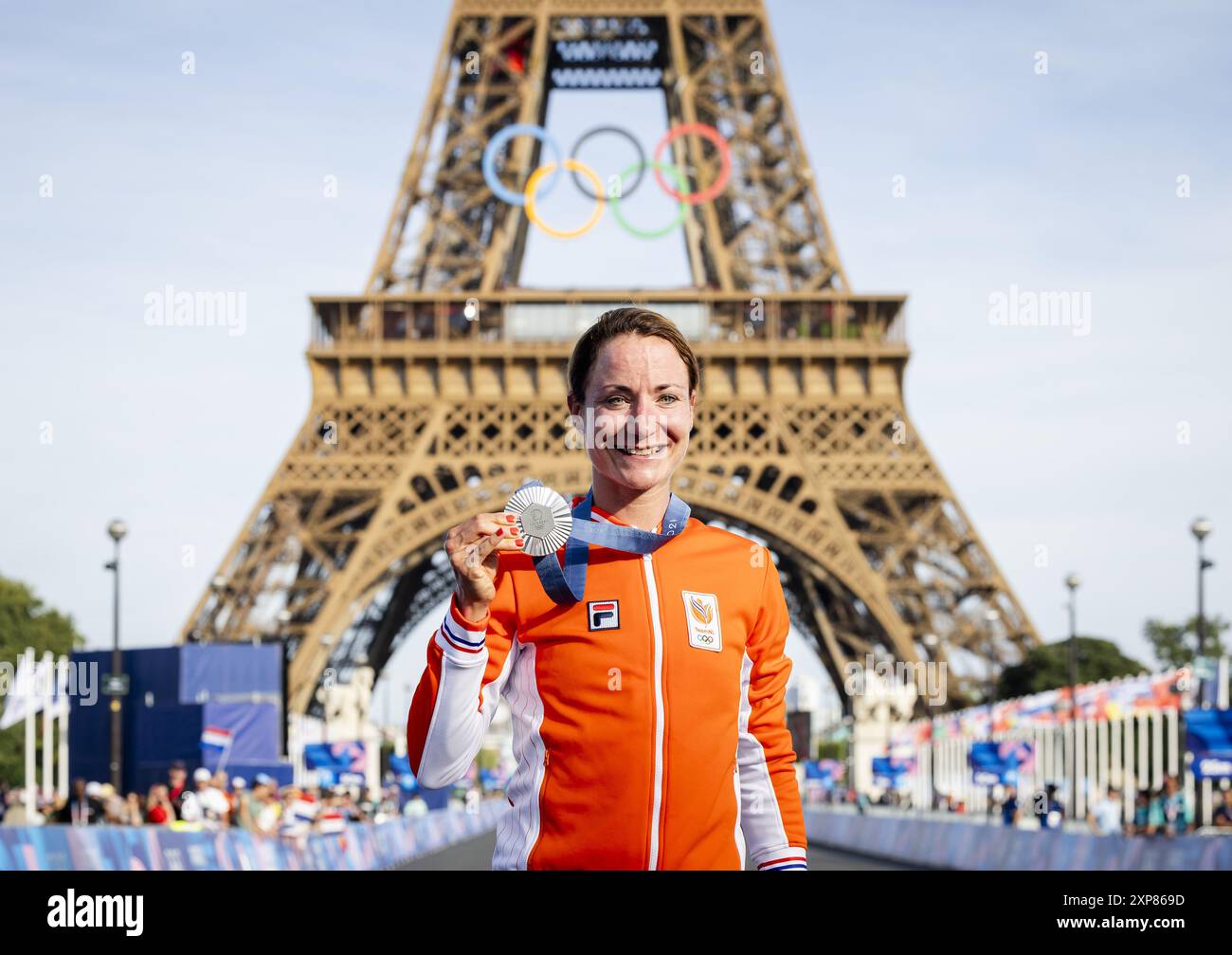 PARIS - Cyclist Marianne Vos during the ceremony of her silver medal ...