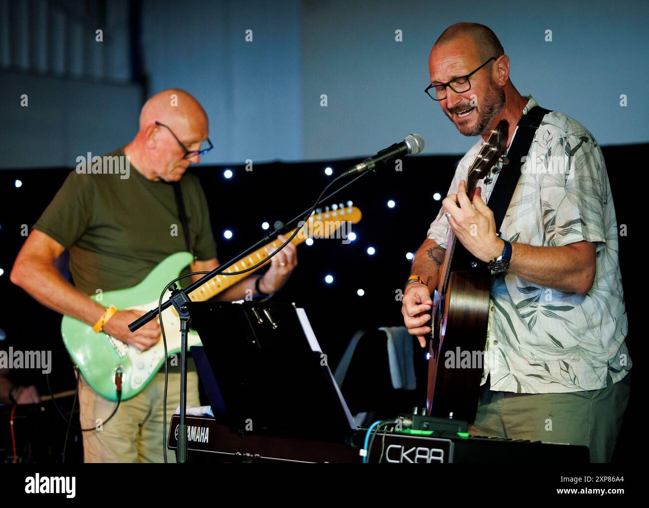 Shedsounds hi-res stock photography and images - Alamy