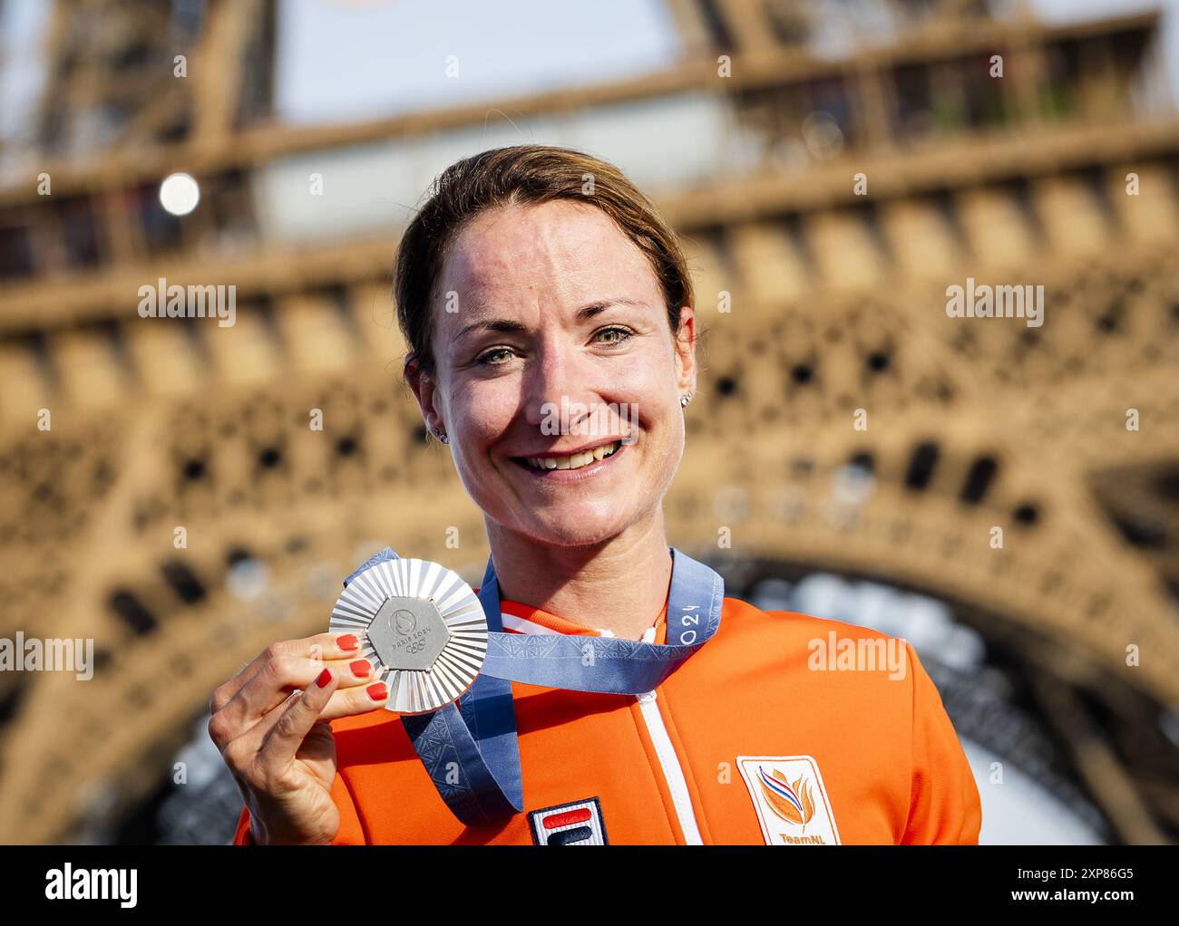 PARIS - Cyclist Marianne Vos during the ceremony of her silver medal ...