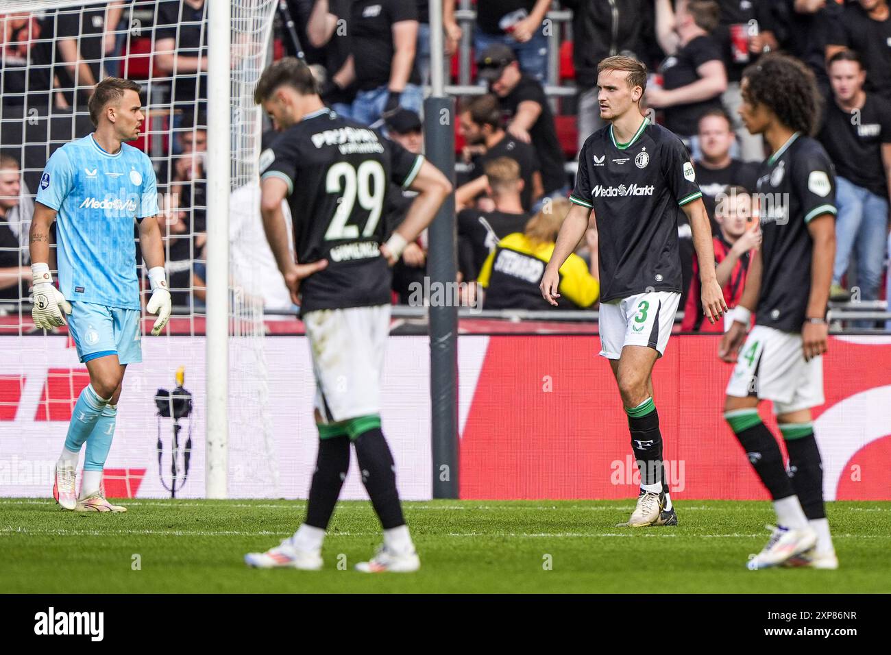 Eindhoven, The Netherlands. 04th Aug, 2024. Eindhoven - Feyenoord keeper Timon Wellenreuther ...