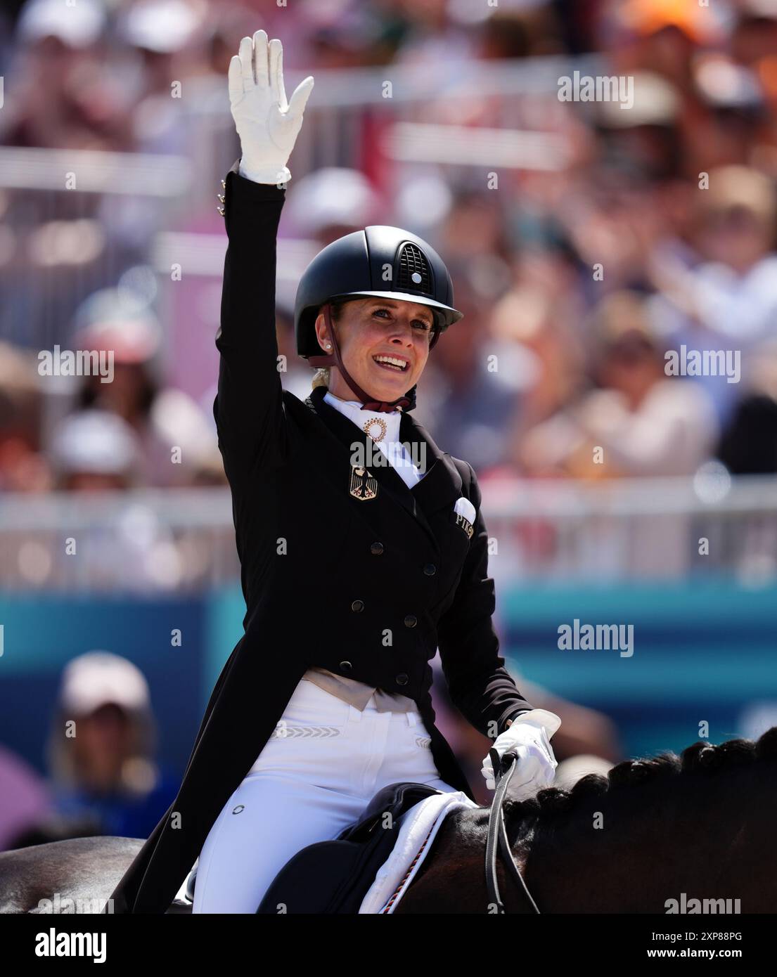 RETRANSMITTING CORRECTING CAPTION: Germany's Jessica von Bredow-Werndl ...