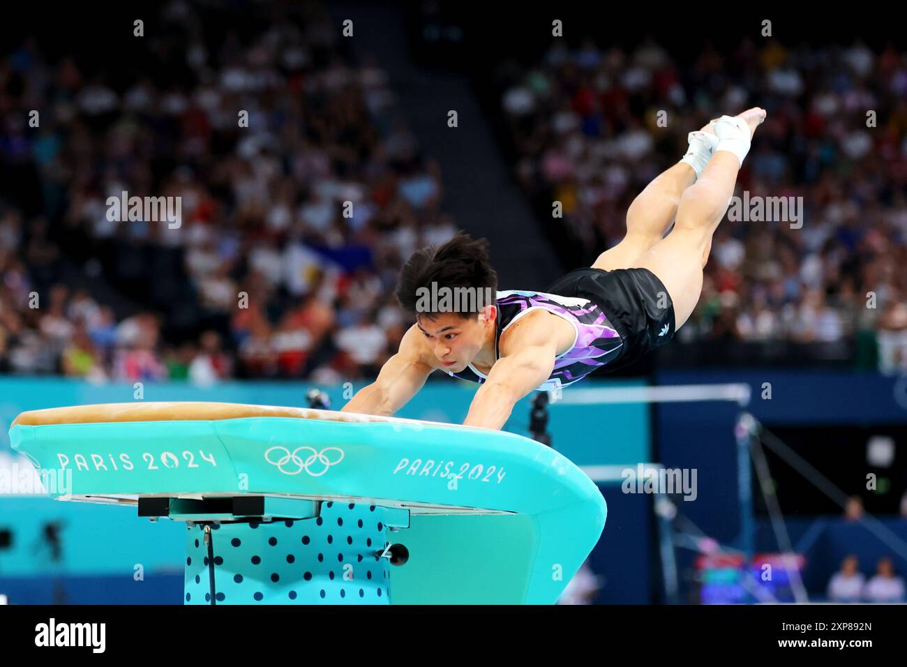 Carlos yulo vault hi-res stock photography and images - Alamy