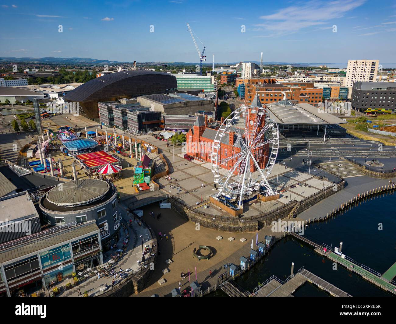 Welsh government buildings hi-res stock photography and images - Alamy