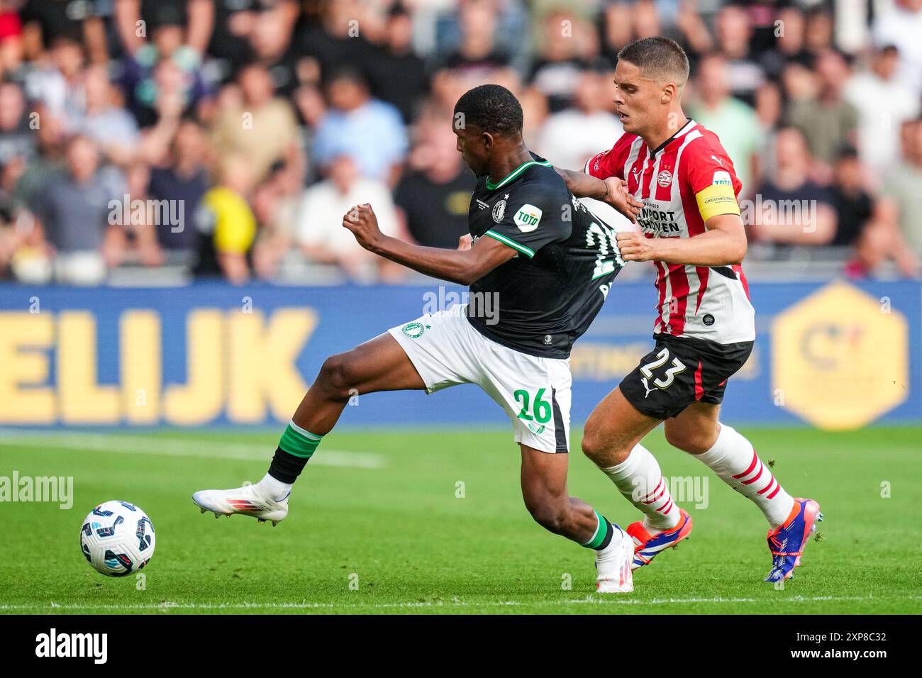 Eindhoven - Givairo Read of Feyenoord, Joey Veerman of PSV Eindhoven ...