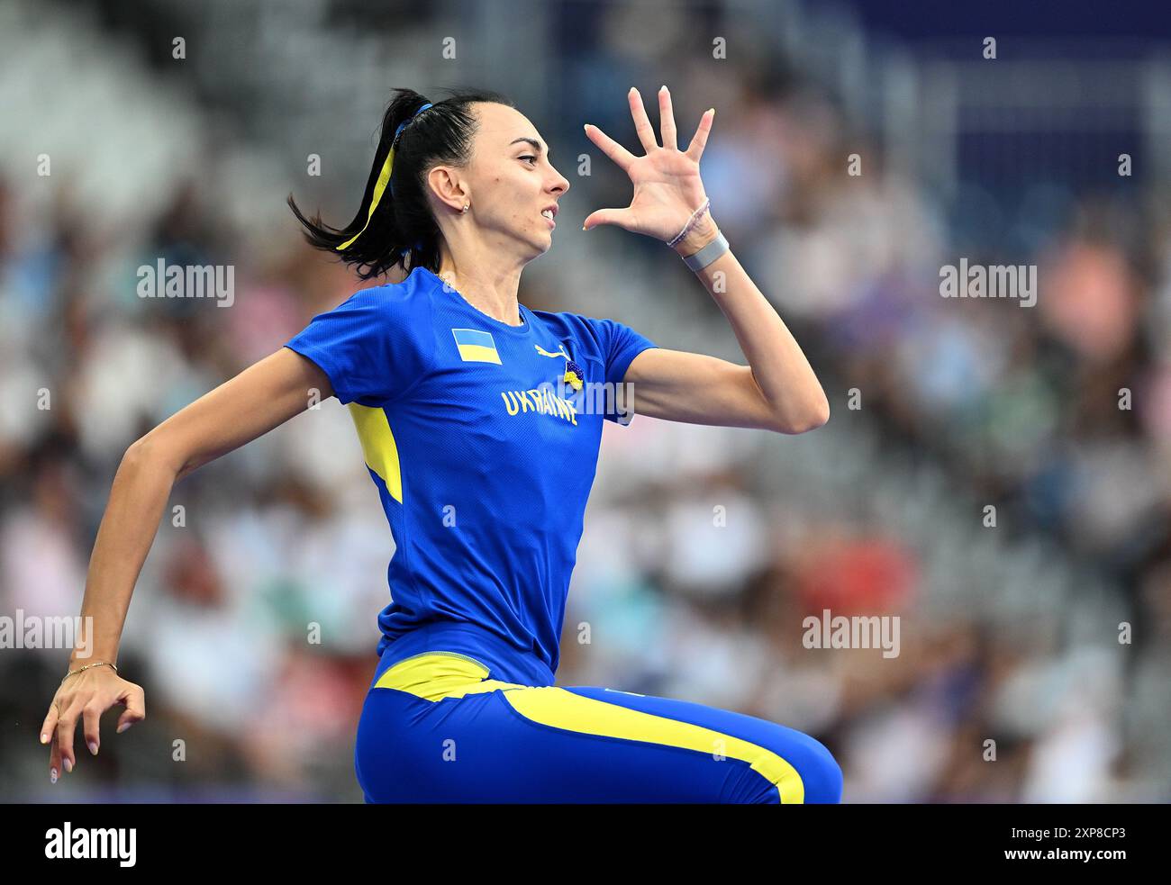 Paris, France. 4th Aug, 2024. Iryna Gerashchenko of Ukraine warms up before the women's high ...