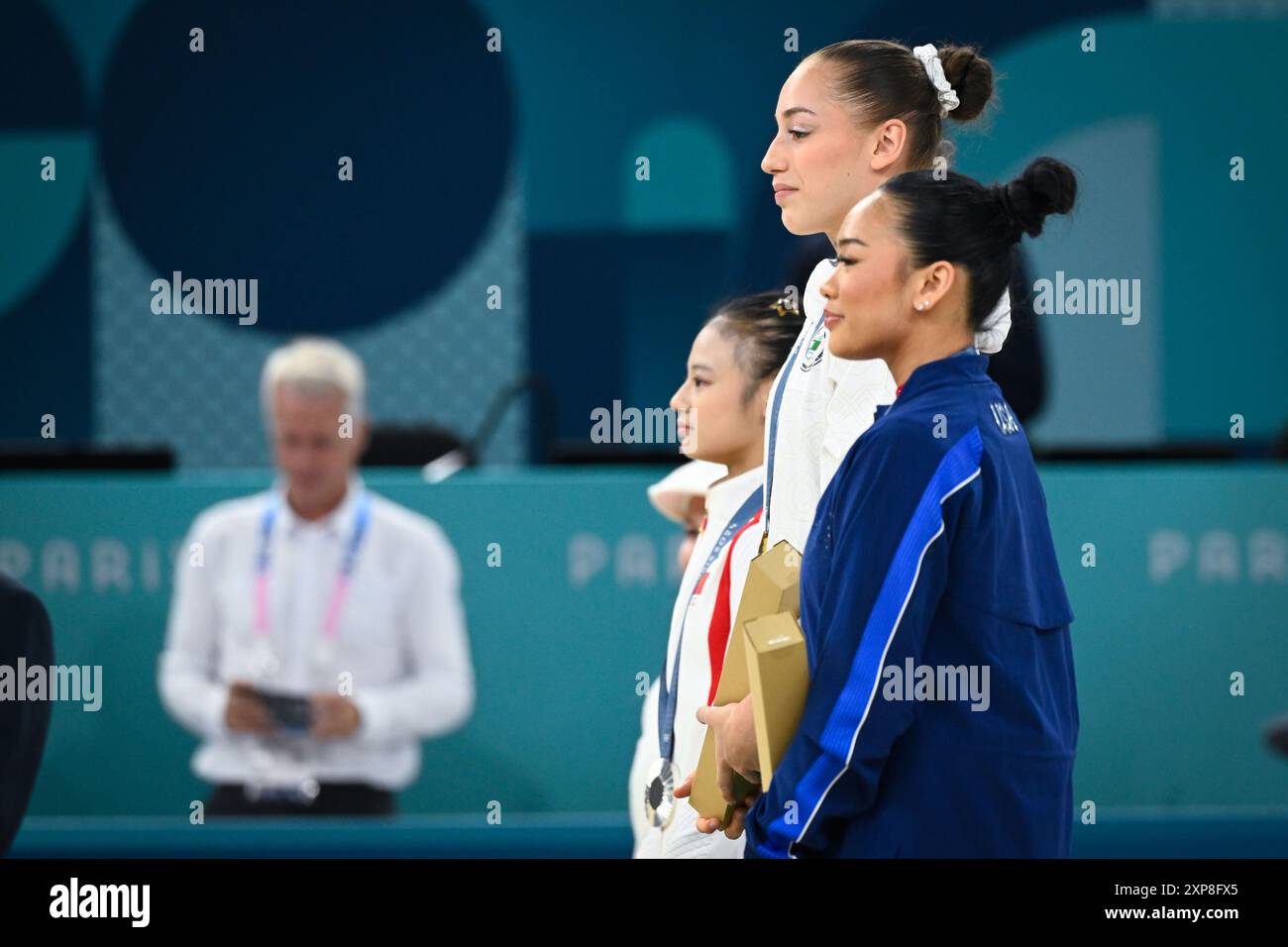 Qiu Qiyuan ( CHN ) Silver medal, Kaylia Nemour ( ALG ) Gold medal ...