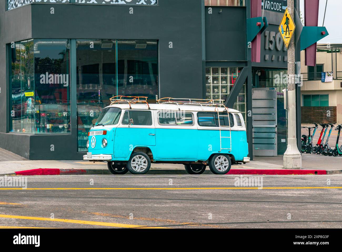 Camper van 1960s hi-res stock photography and images - Alamy