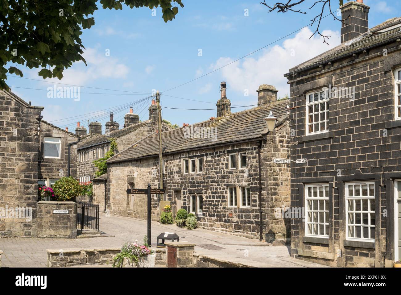 Heptonstall village centre, Yorkshire, England, UK Stock Photo - Alamy