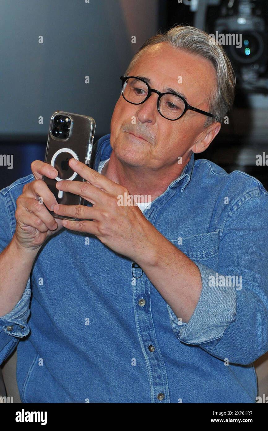 Horst Mager. Aufzeichnung der TV-Sendung NDR Talk Show in den NDR ...