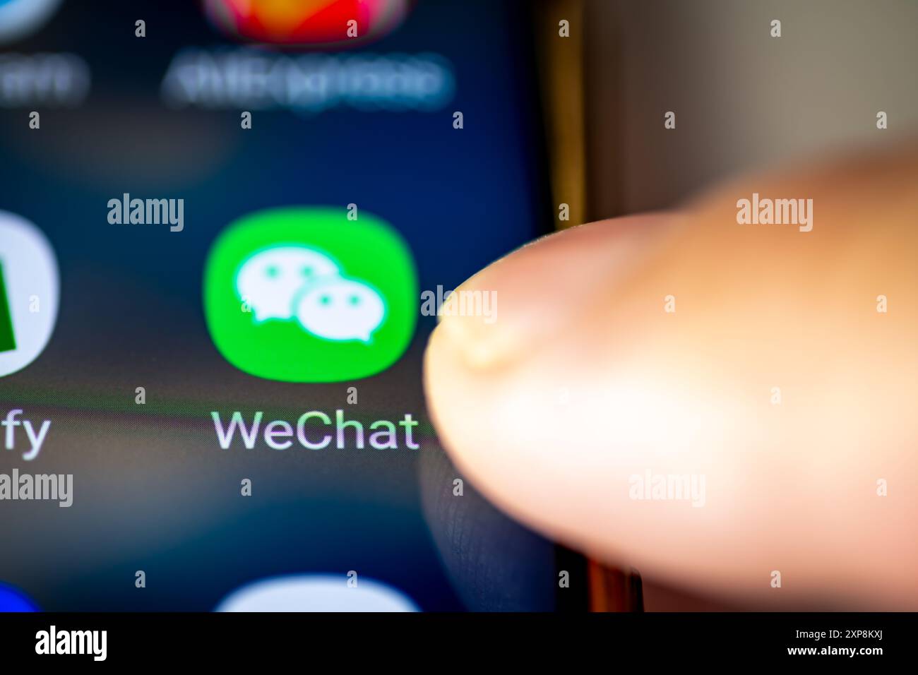 Tencent video hi-res stock photography and images - Alamy