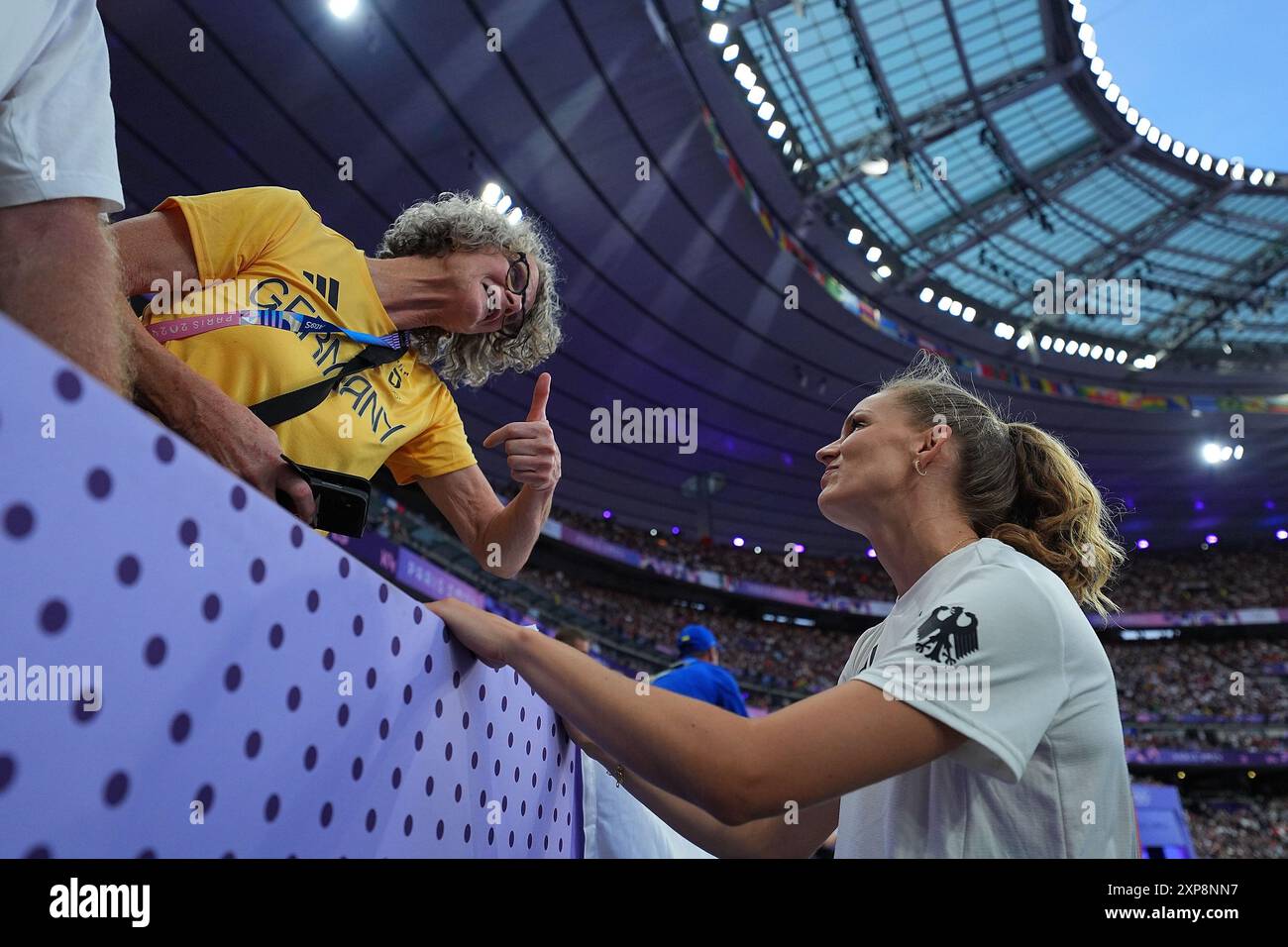 Paris, France. 4th Aug, 2024. Christina Honsel (R) of Germany reacts ...