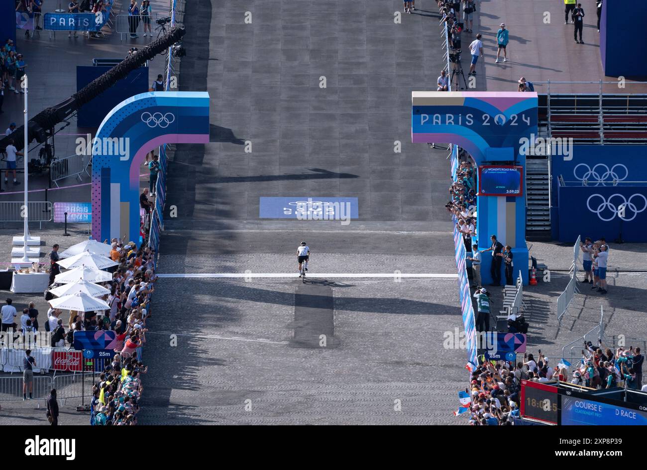Paris, France. 4th Aug, 2024. Kristen Faulkner of the United States ...
