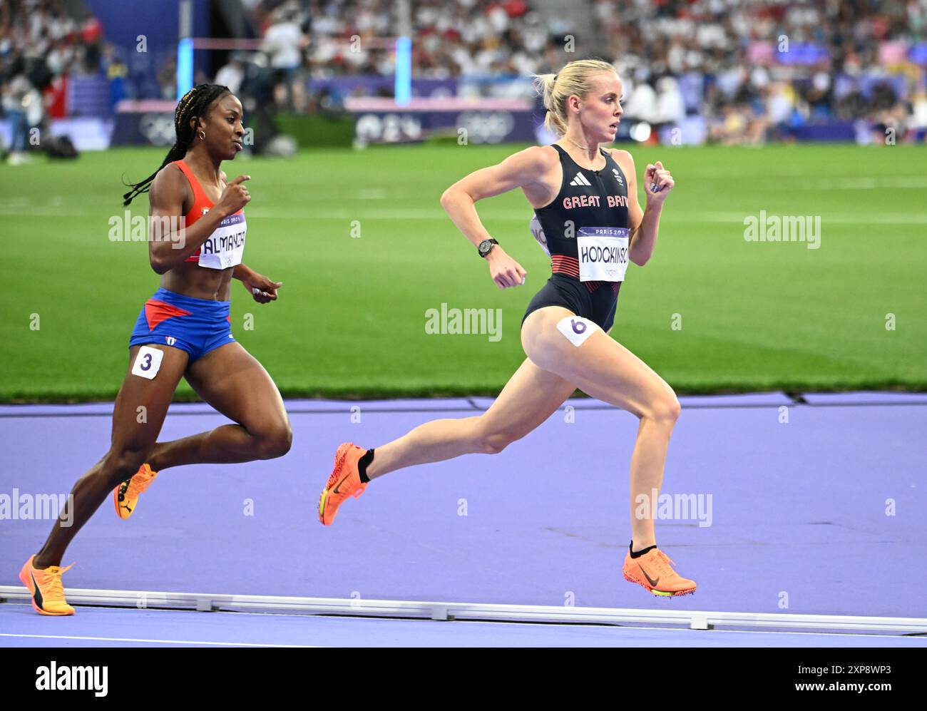 Keely hodgkinson paris hi-res stock photography and images - Alamy